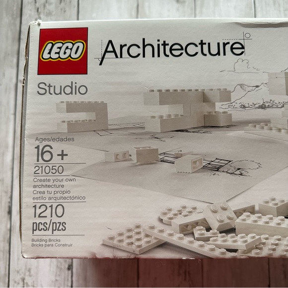 Lego | Toys | Preowned Lego Architecture Studio Set 250 Rare Retired ...